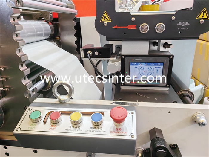 UR320DS2 Automatic Non-stop 2 Spindle Label Turret Rewinder